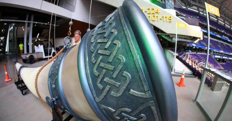 New Massive ‘Gjallarhorn’ Sounding Horn for the Minnesota Vikings – AleHorn