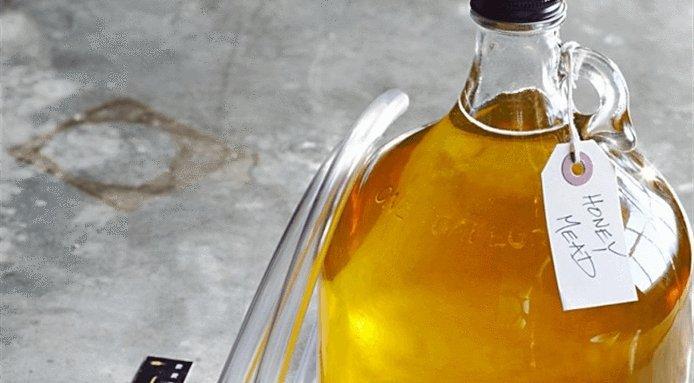 Why Mead? 5 Reasons the Ancient Honey Brew is Your New Drink – AleHorn